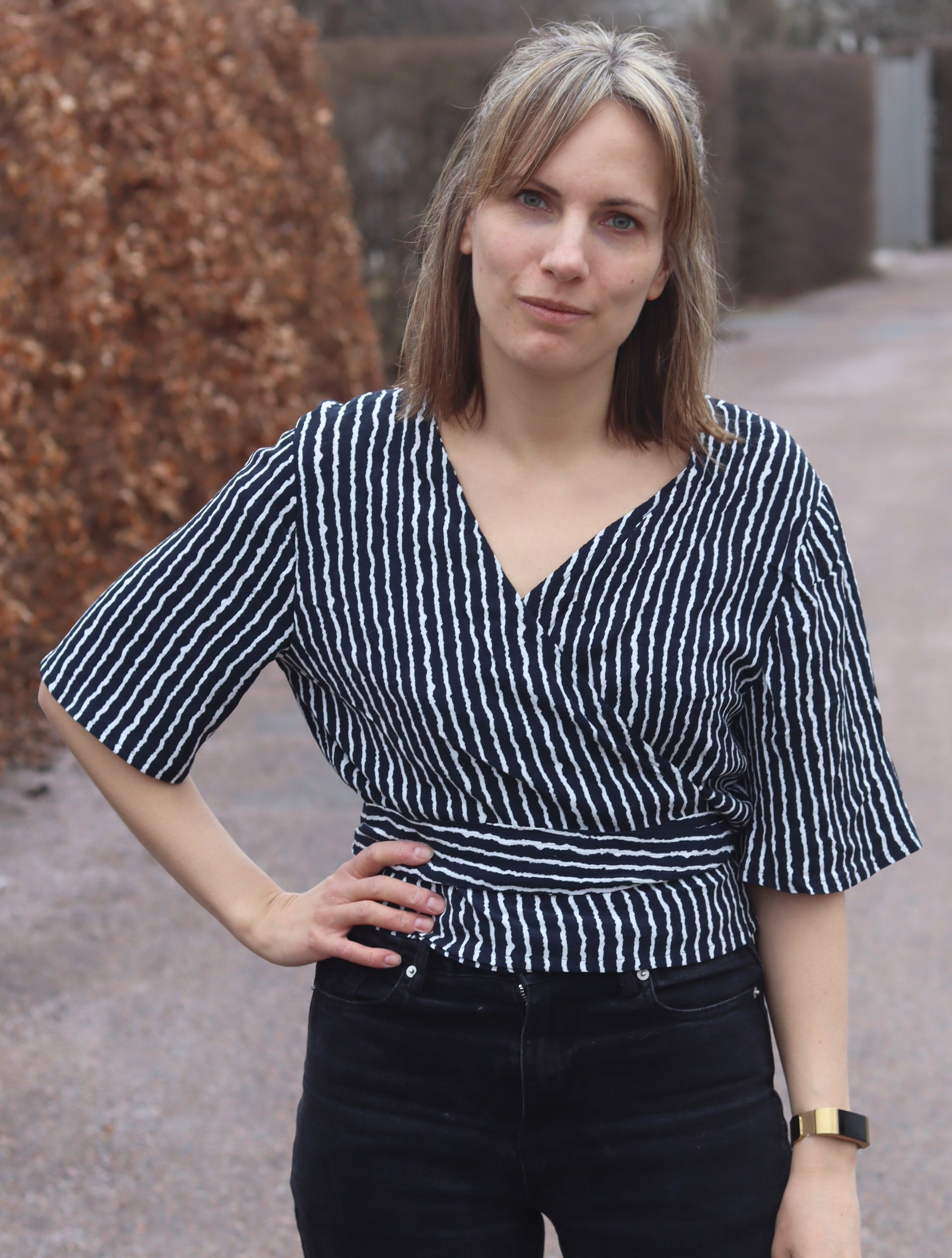 Tester pics of the Caroline wrap – Threads by Caroline